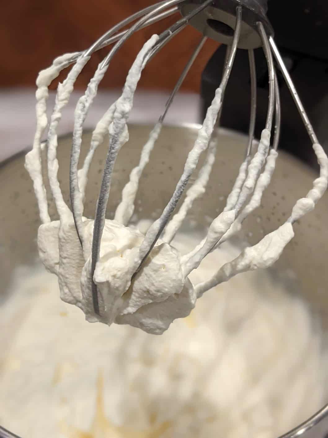 5-Minute Homemade Whipped Cream Recipe